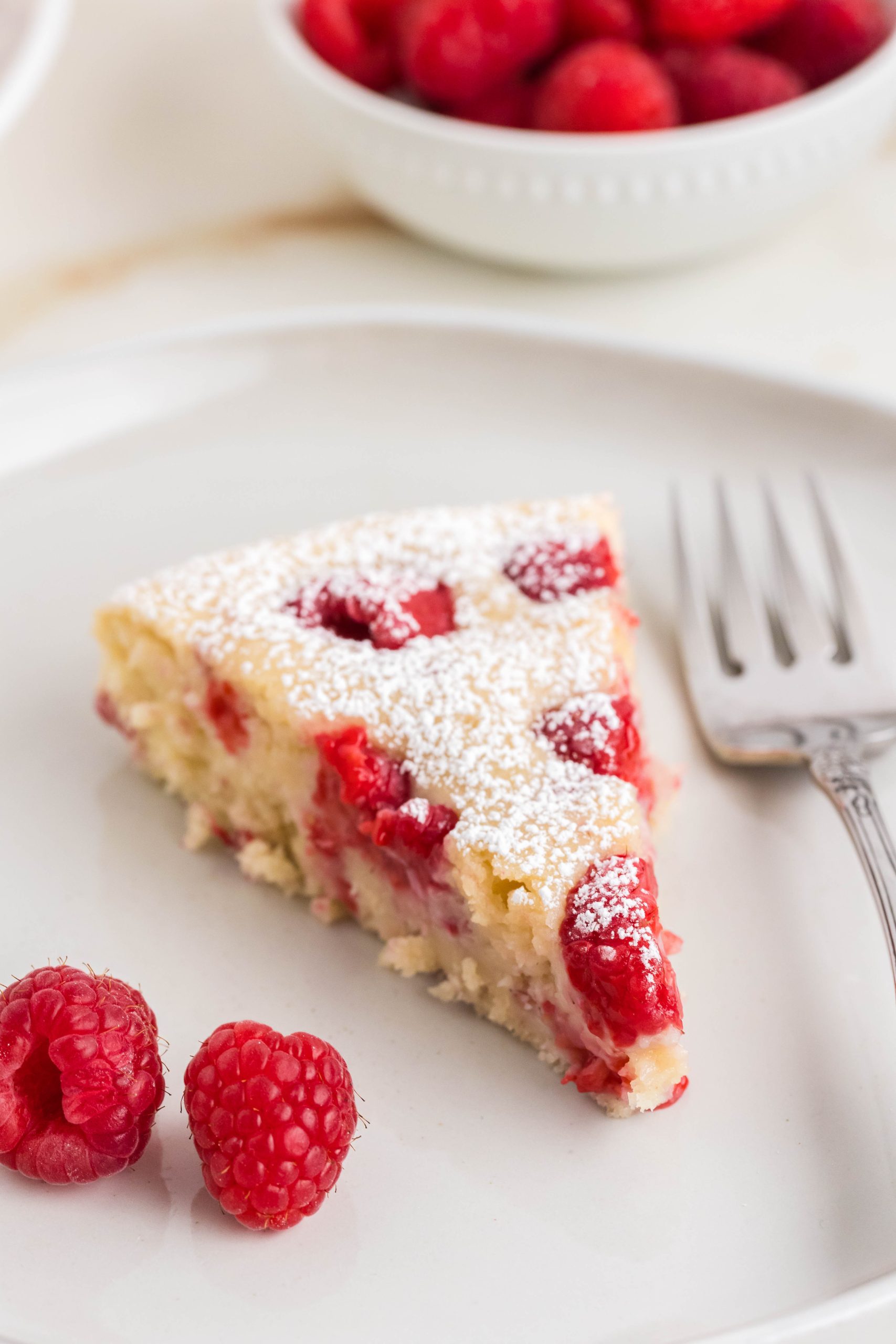 EASY RASPBERRY CAKE RECIPE - Tasty Homemade Recipes