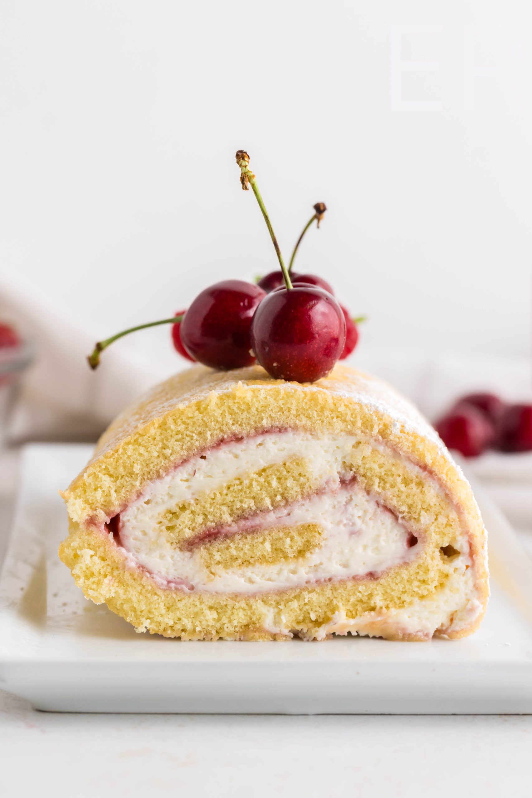 Swiss Roll Cake (VIDEO) - Tasty Homemade Recipes