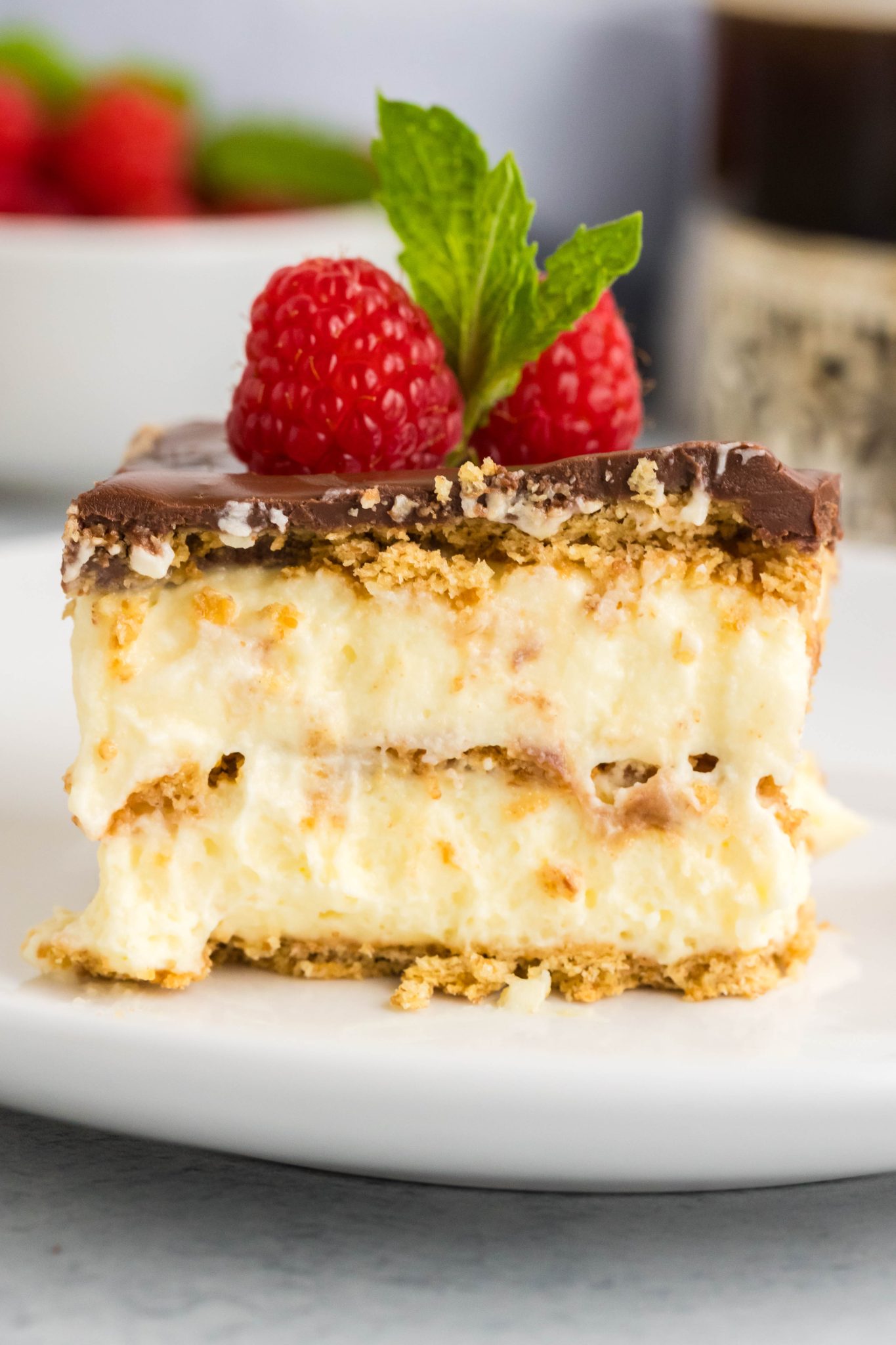 ECLAIR CAKE with Homemade Cream (VIDEO) - Tasty Homemade Recipes