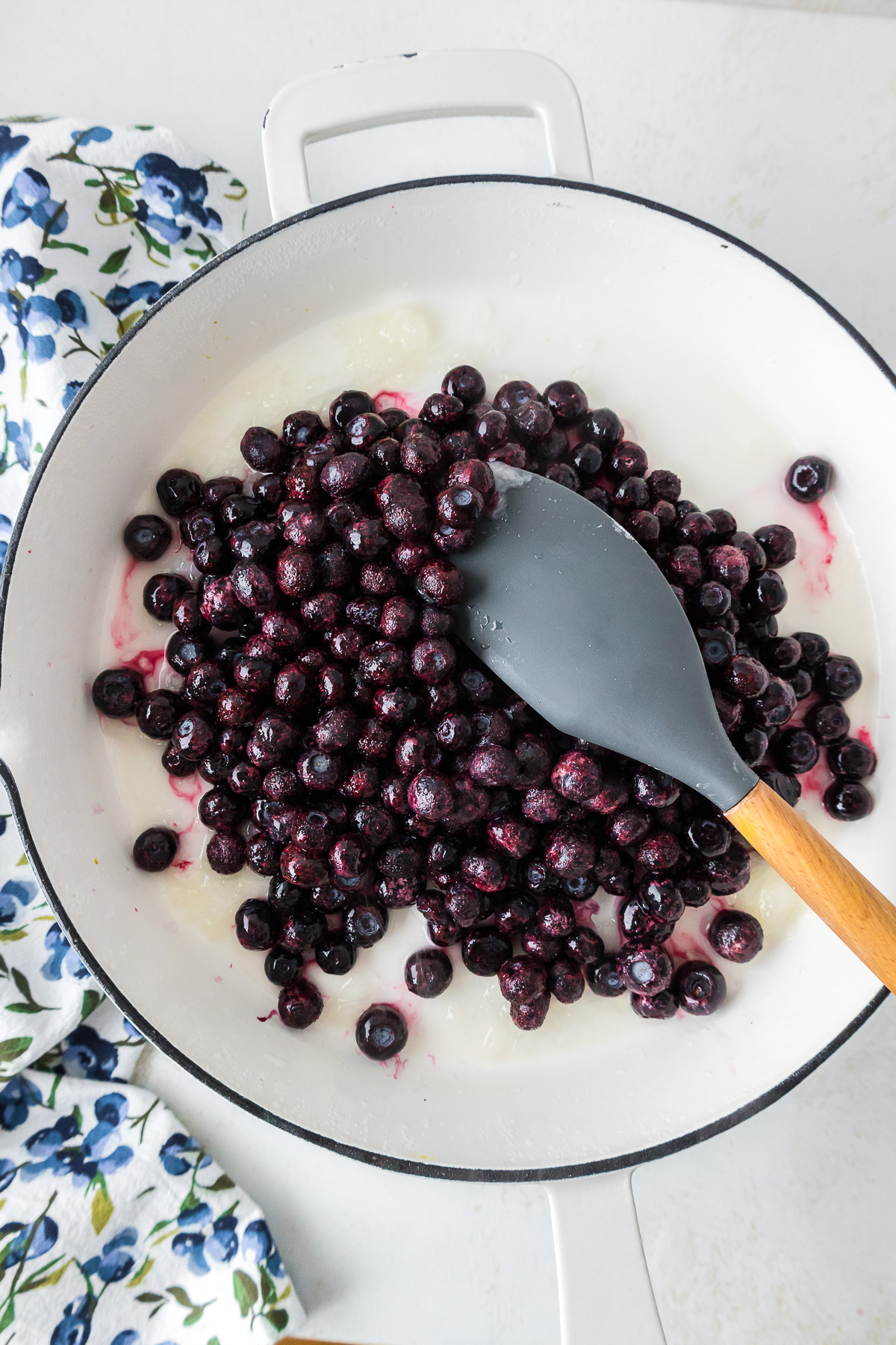 Homemade Blueberry Sauce (Video)🫐 - Tasty Homemade Recipes