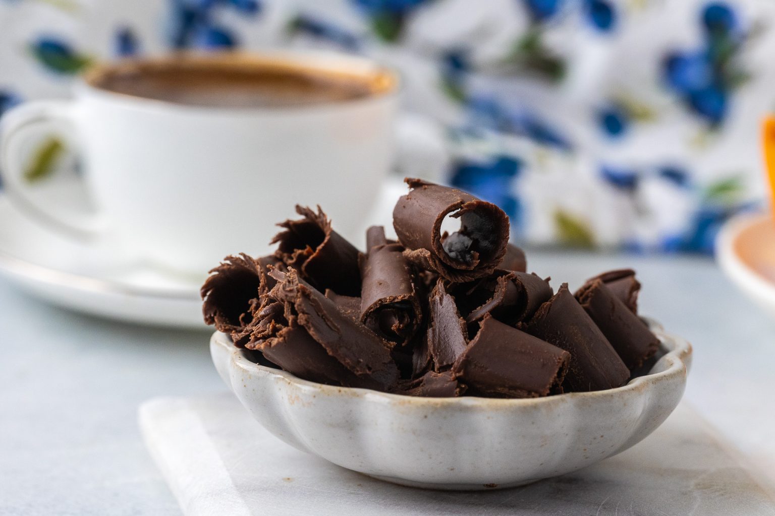 How to Make Chocolate Curls (Video) - Tasty Homemade Recipes