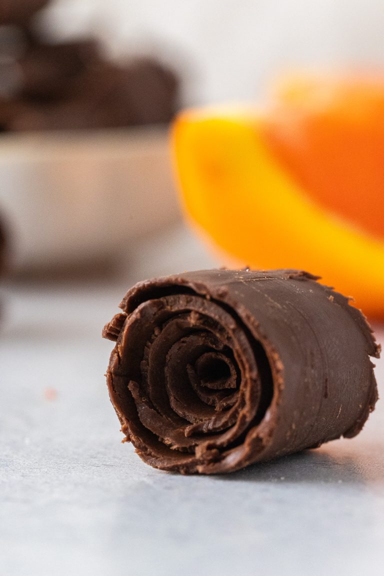 How to Make Chocolate Curls (Video) - Tasty Homemade Recipes