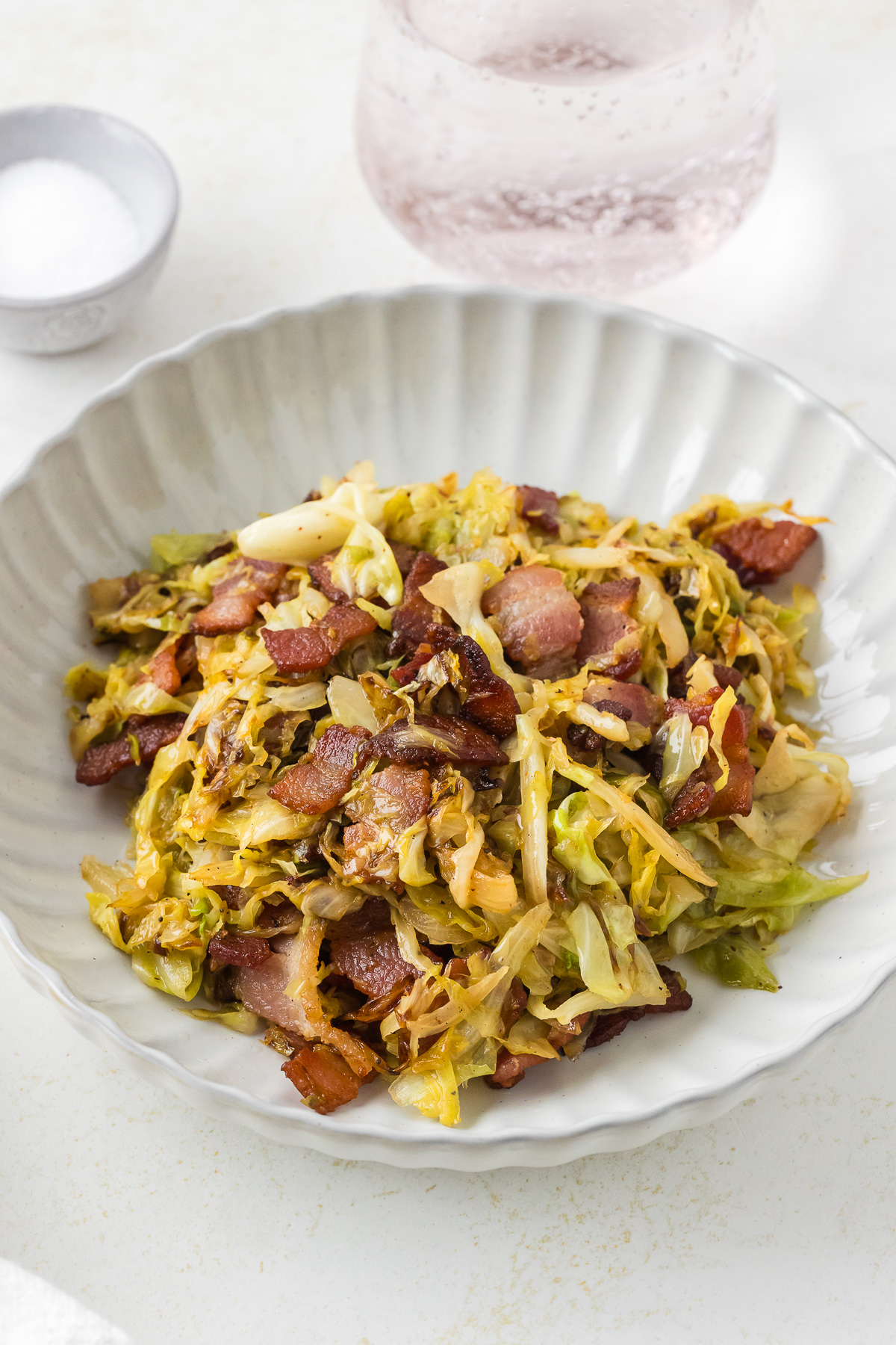 Fried Cabbage with Bacon Recipe 🥓(Video) - Tasty Homemade Recipes